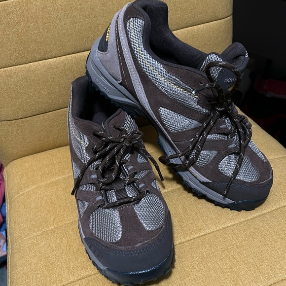New Balance | Shoes | New Balance 66 Hiking Sneakers Nwt And Box Size 9 ...